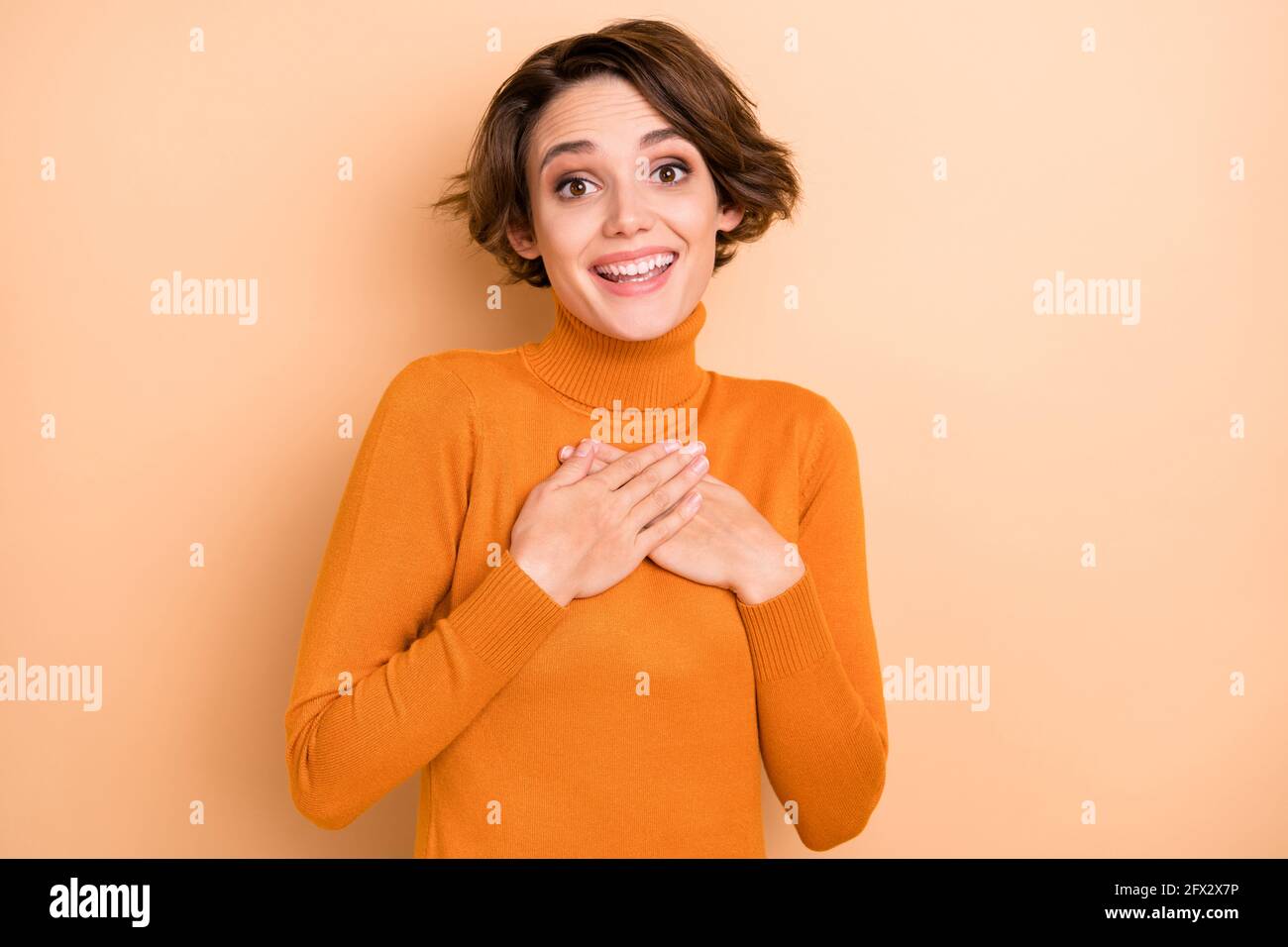 Photo of young lovelt attractive pretty happy positive smiling girl ...