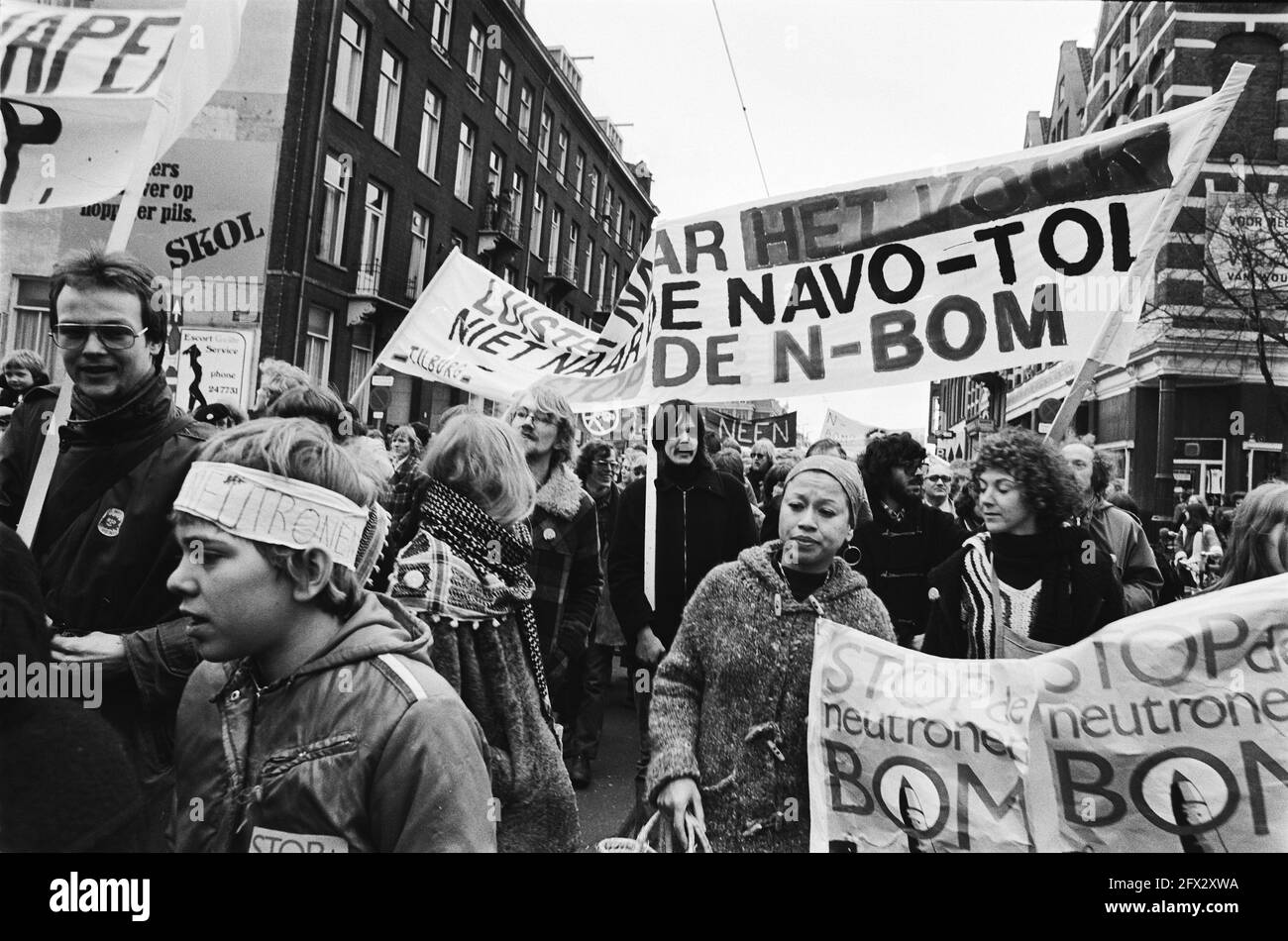 Neutron bombs hi-res stock photography and images - Alamy