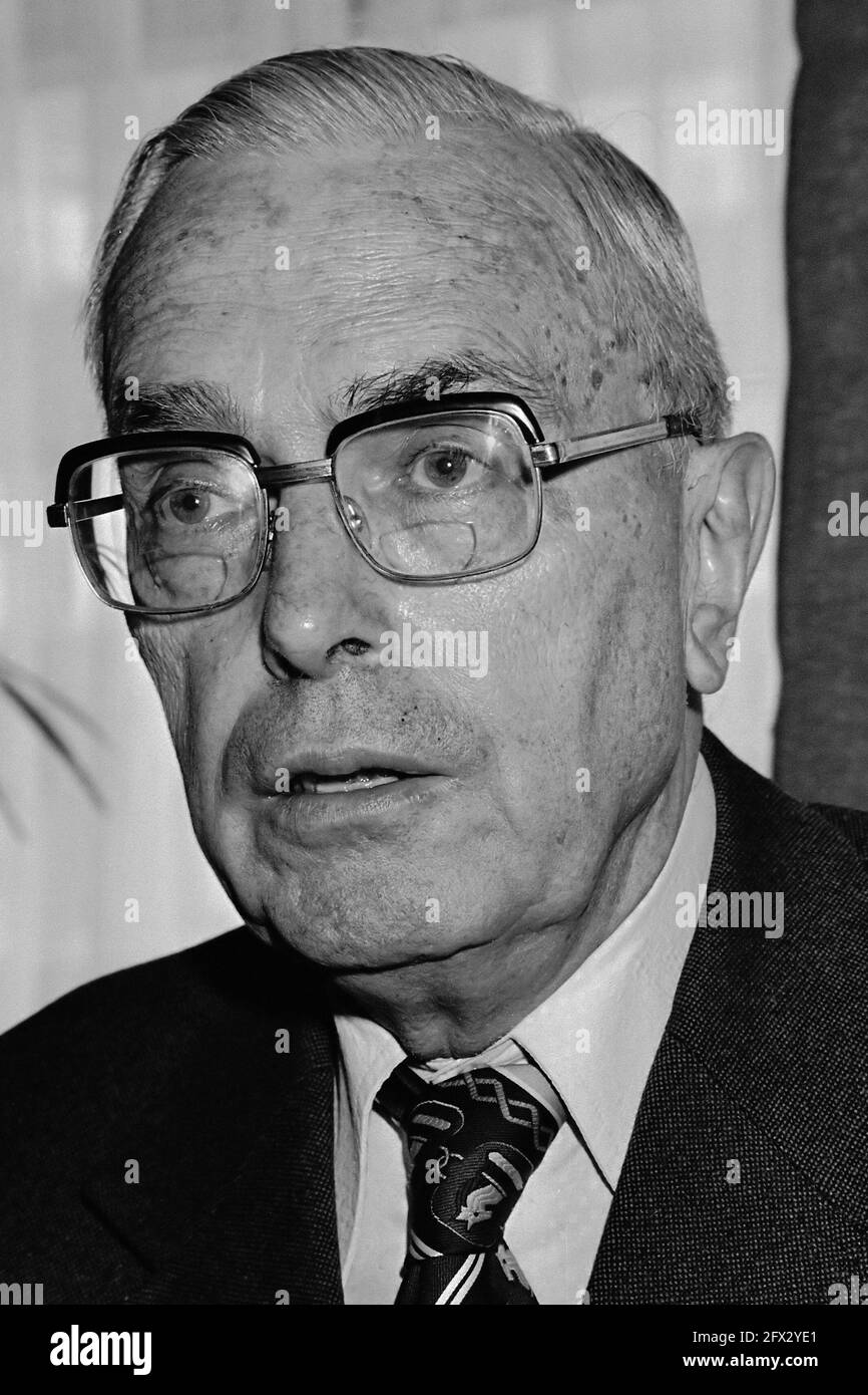 Max Euwe (1979 Stock Photo - Alamy
