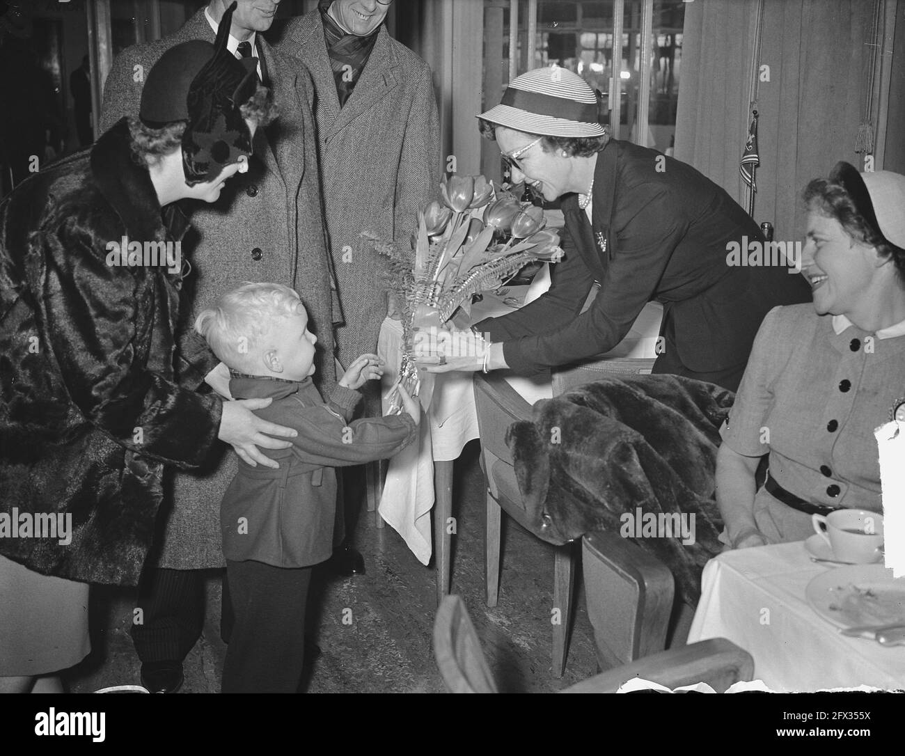 Dixie lee crosby hi-res stock photography and images - Alamy