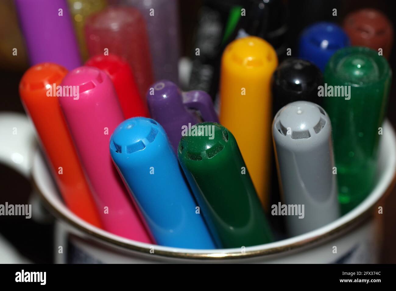 Colored markers close-up Stock Photo - Alamy