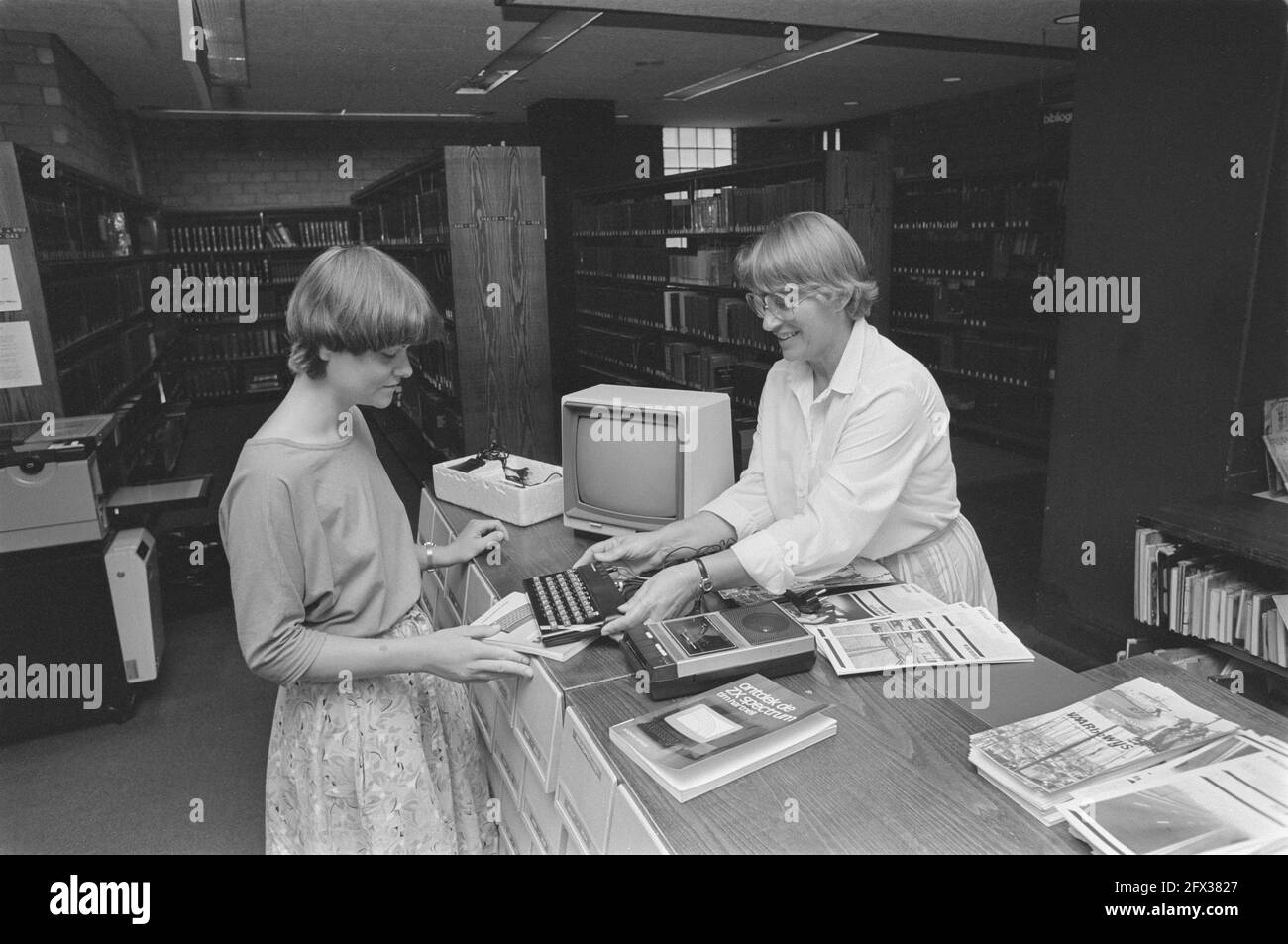 Bio library Black and White Stock Photos & Images - Alamy