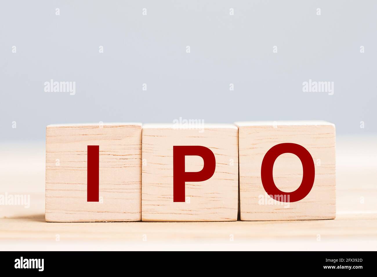 Issuance symbol hi-res stock photography and images - Alamy