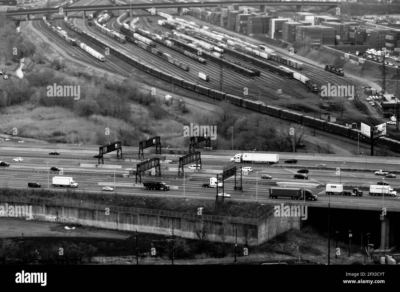 Port newark new jersey trucks hi-res stock photography and images - Alamy