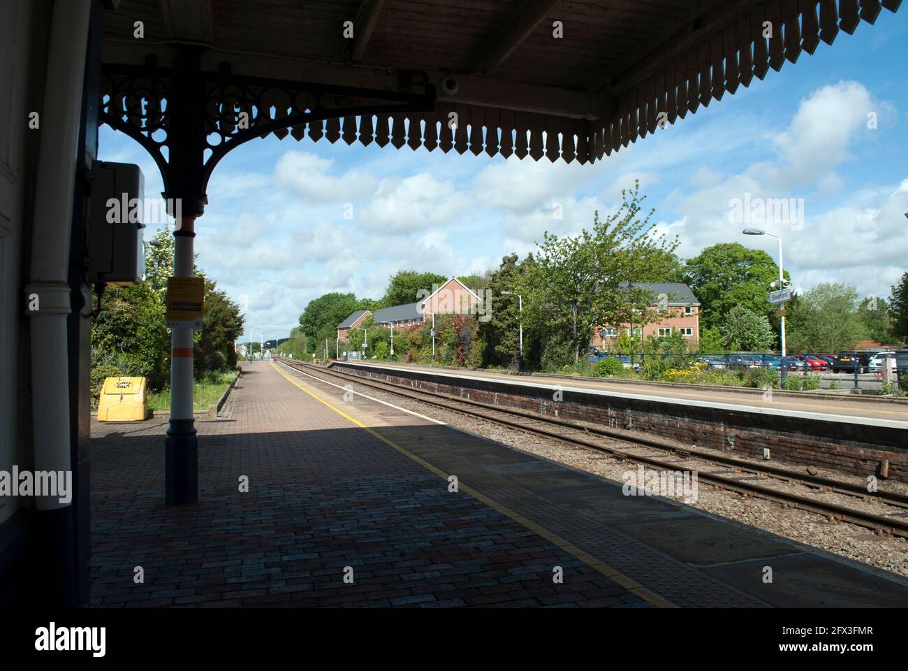 Platform at Sleaford Railway Station Stock Photo - Alamy