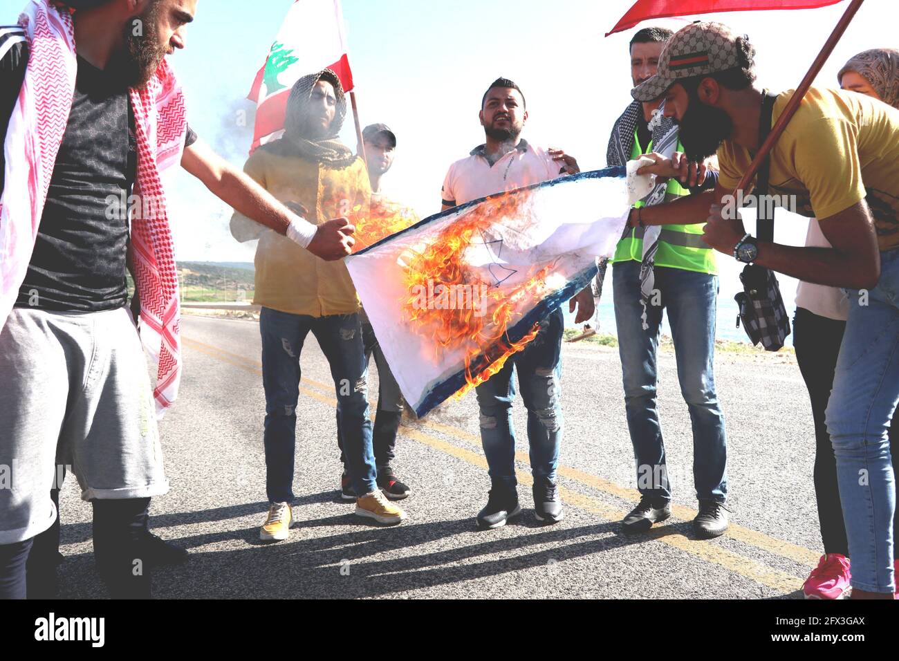 Lebanese resistance and liberation day hi-res stock photography and ...