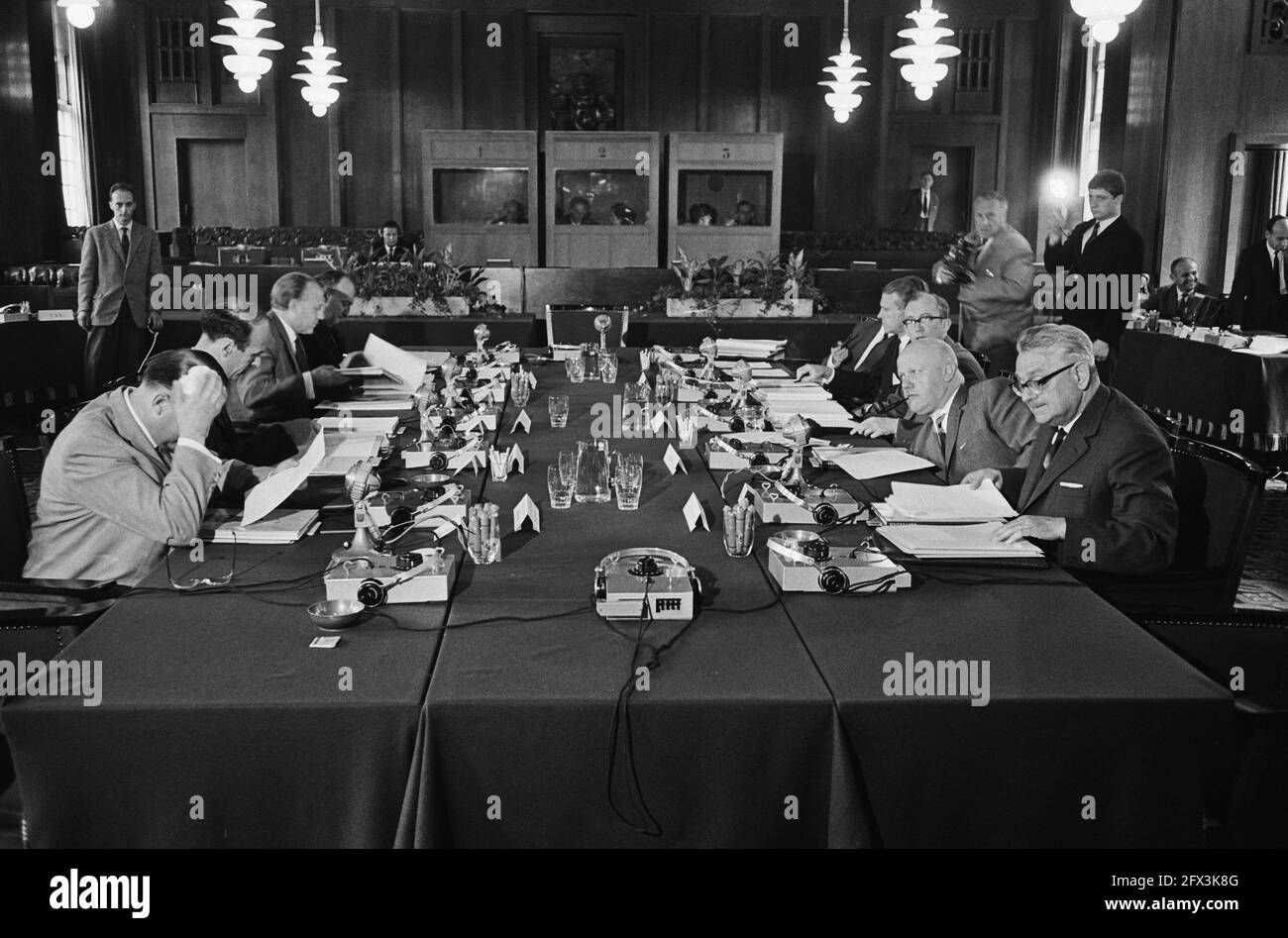 Eec countries meeting amsterdam town hall hi-res stock photography and ...