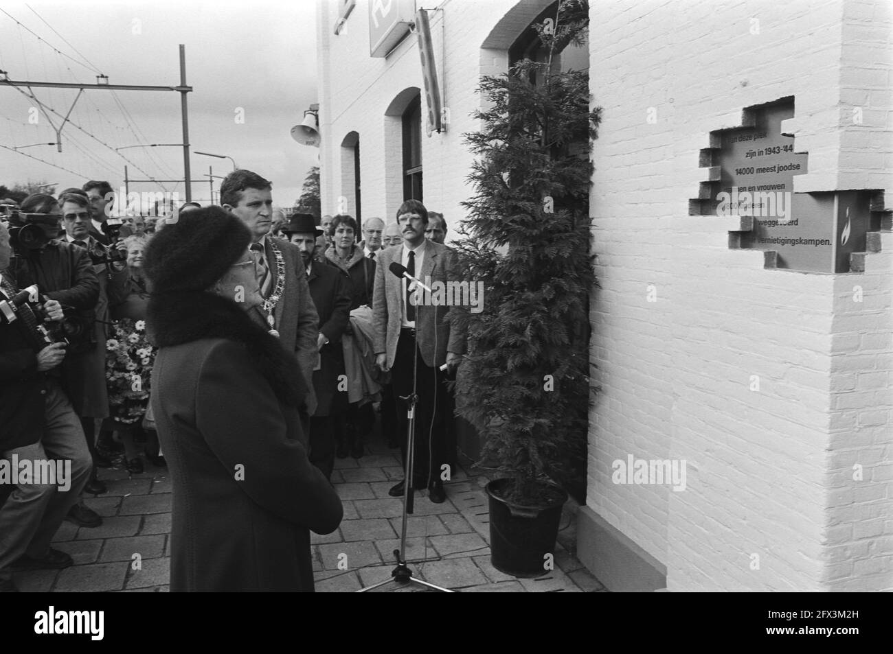 Vught station commemorating deportations hi-res stock photography and ...