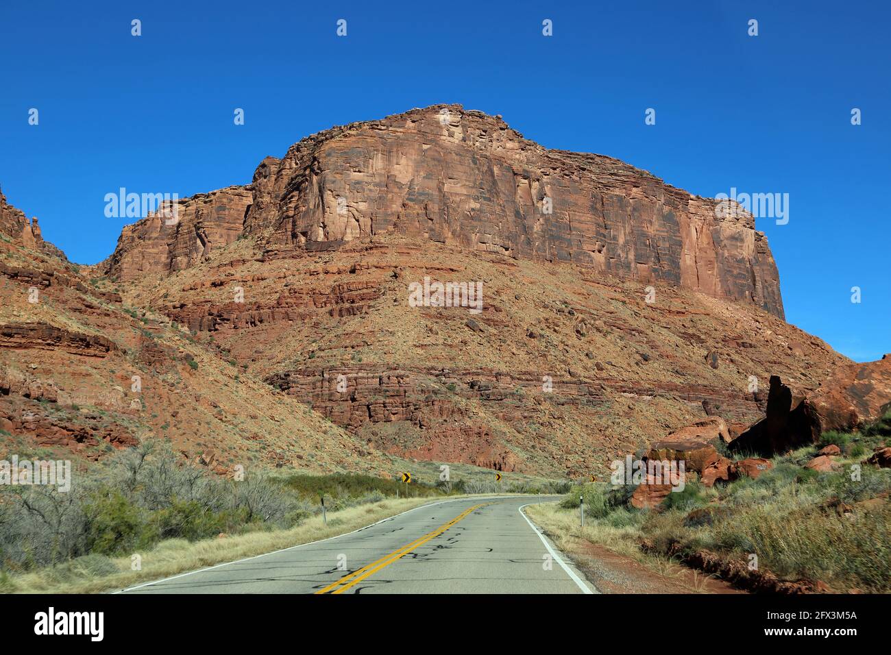 Road 128 hi-res stock photography and images - Alamy