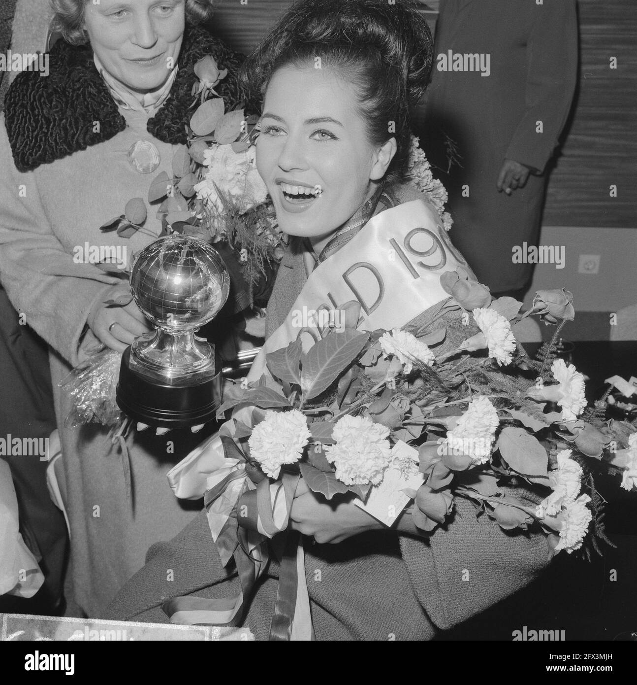 Miss world rina lodders home again hi-res stock photography and images ...