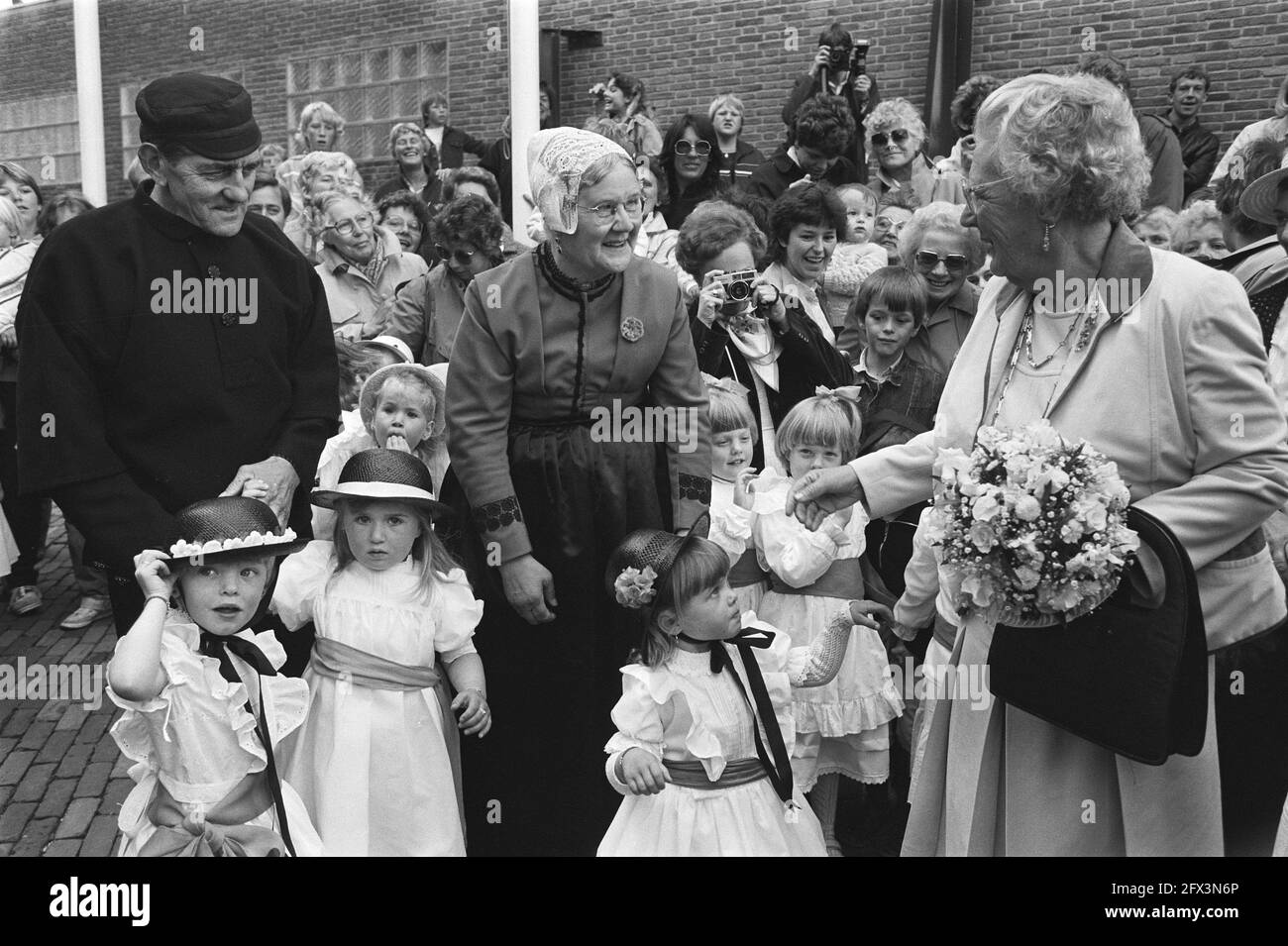Princess juliana receives flower hi-res stock photography and images ...