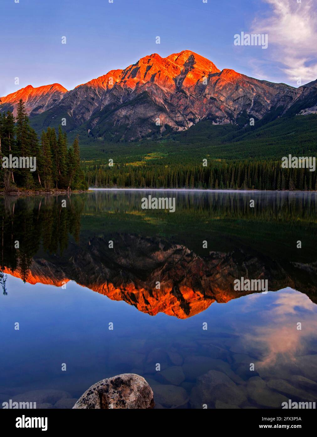 Patricia Lake Pyramid Mountain Jasper High Resolution Stock Photography ...