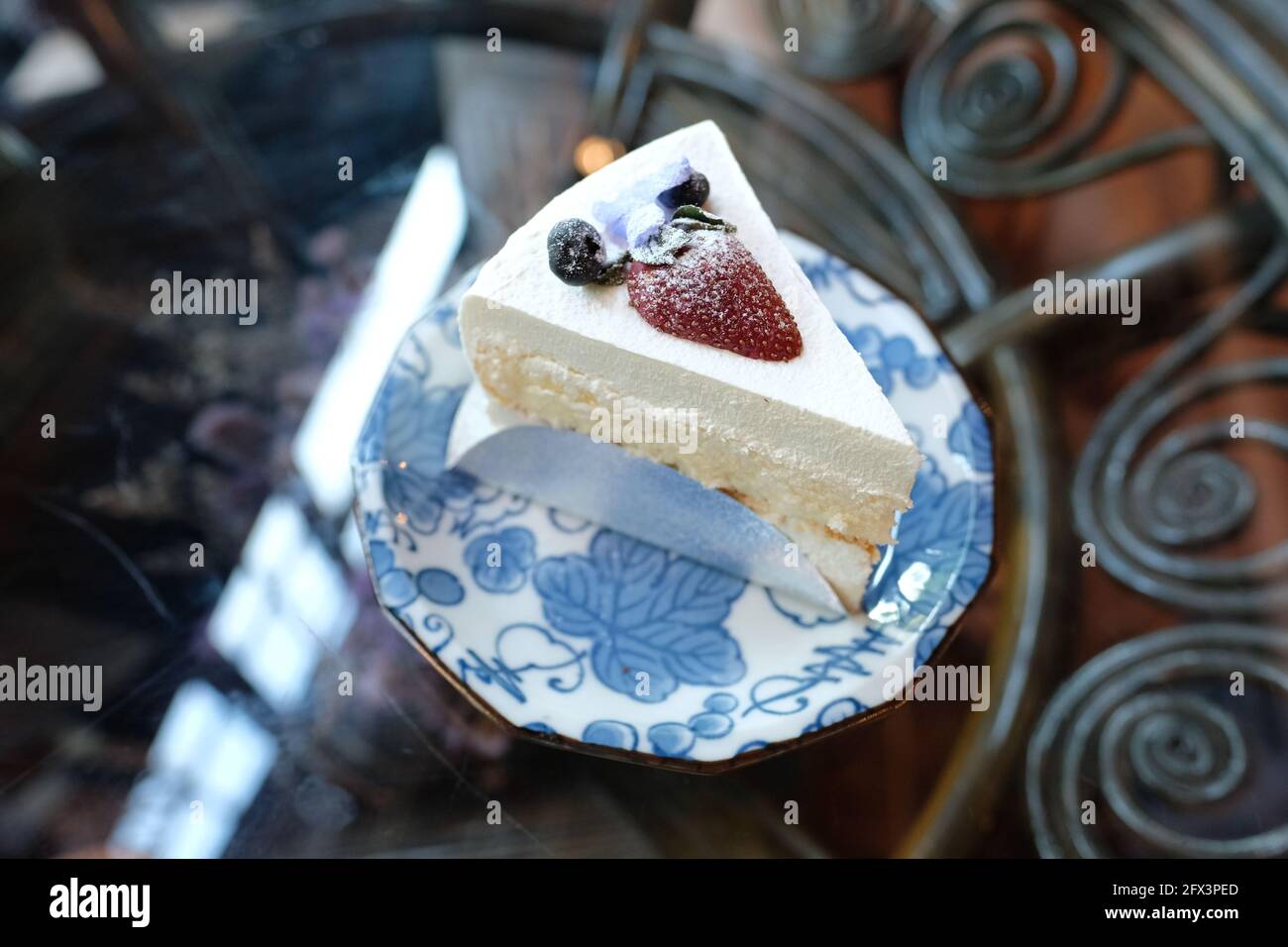 Cute Delicious Strawberry Fresh Cream Cake Stock Photo - Alamy
