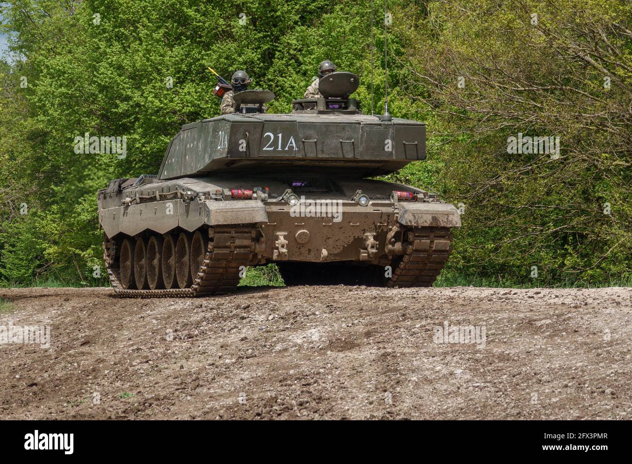 Challenger 3 main battle tank hi-res stock photography and images - Alamy
