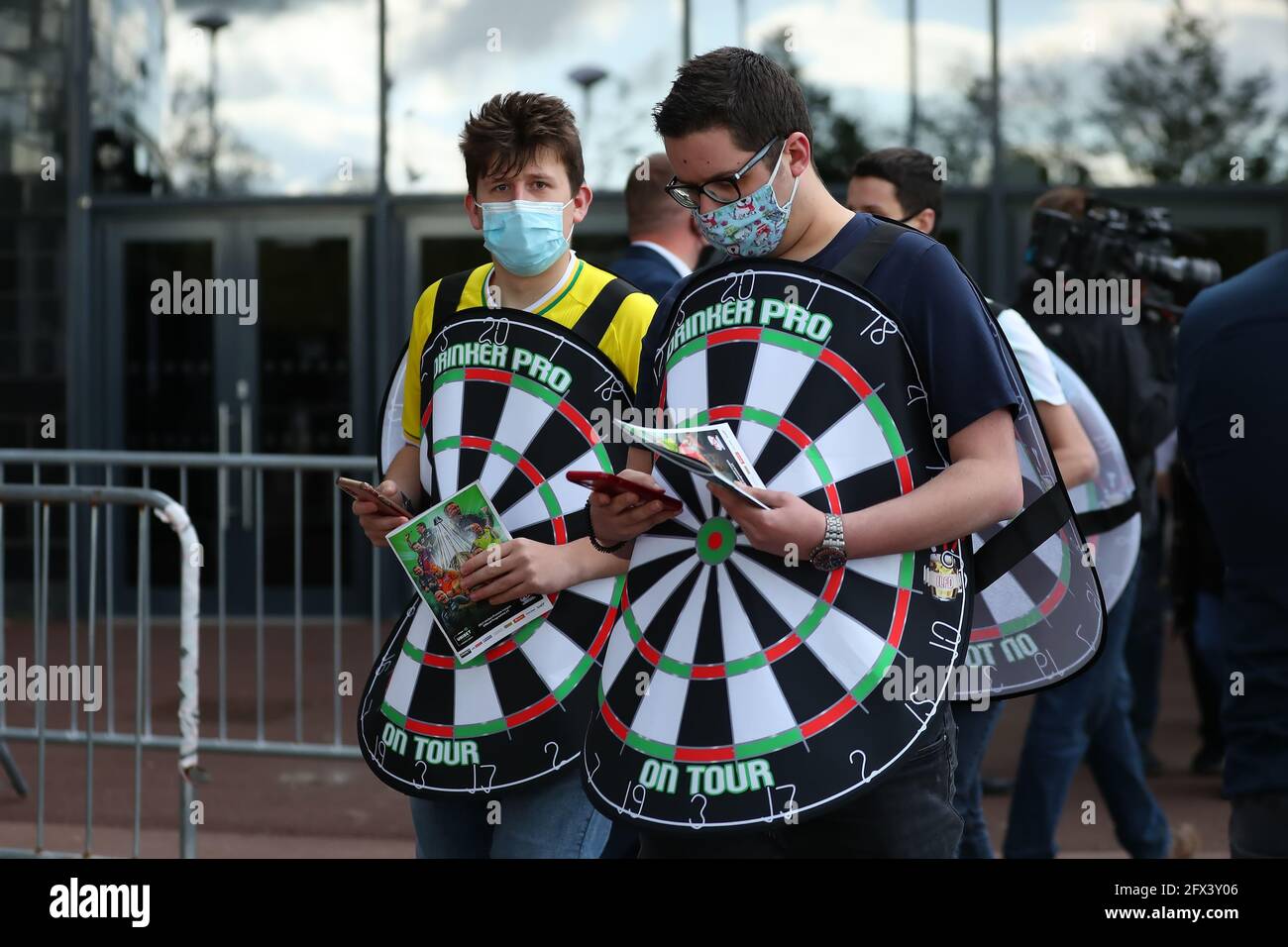 Professional darts corporation hi-res stock photography and images - Alamy