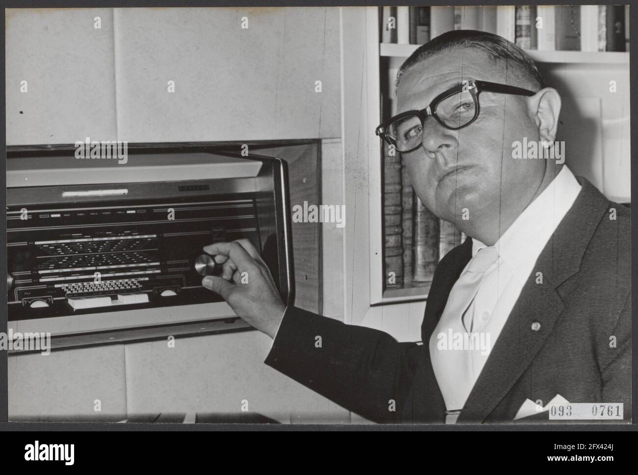 Mr verolme listening hi-res stock photography and images - Alamy