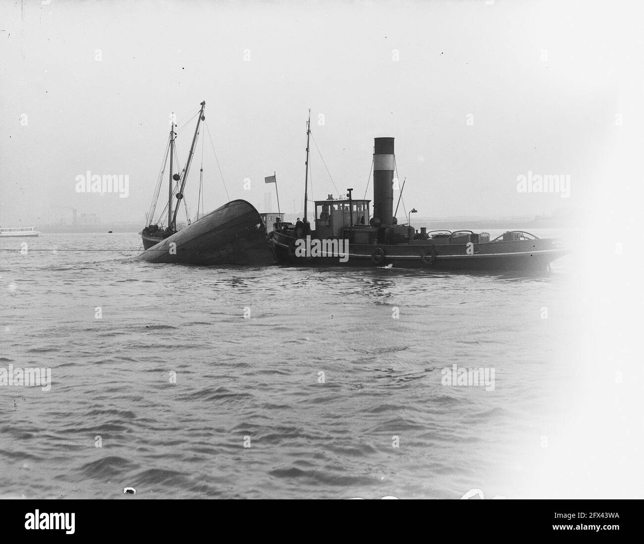 De maasdam crosses tanker hi-res stock photography and images - Alamy