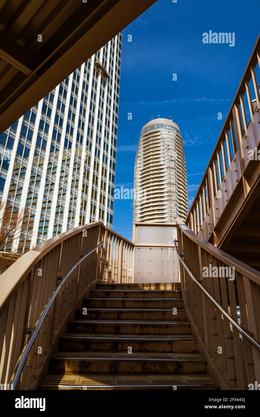 Atago green hills mori tower hi-res stock photography and images - Alamy