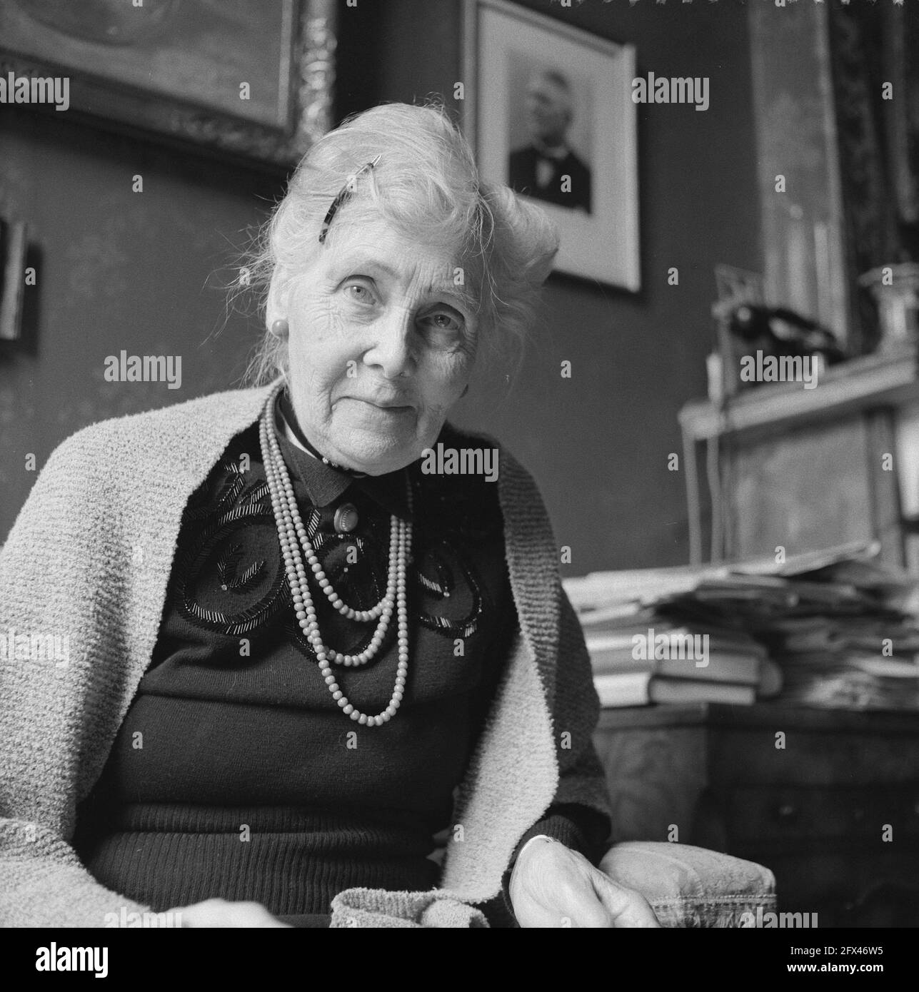 Novelist ina boudier bakker 85 years photographed hi-res stock ...