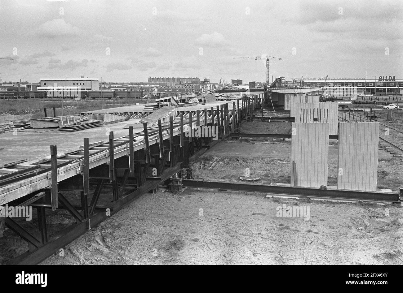 Rotterdam viaduct hi-res stock photography and images - Alamy