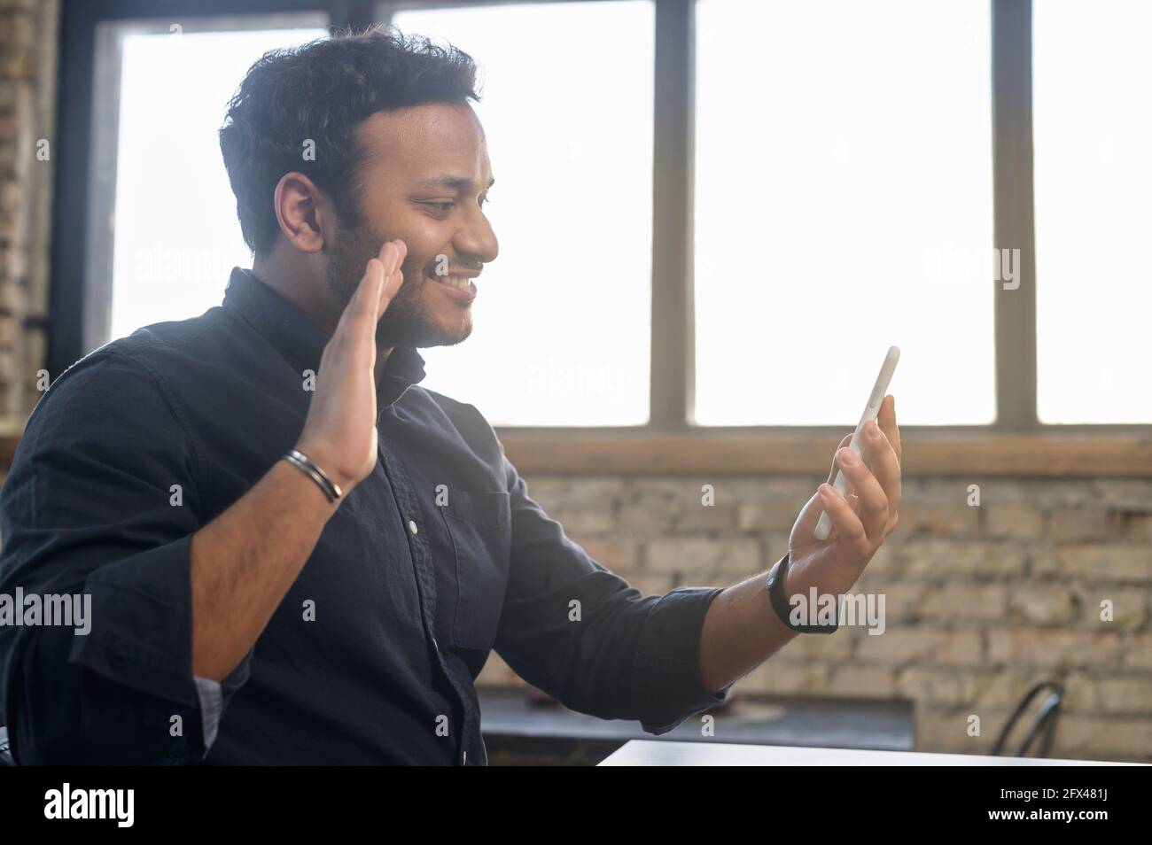 Indian male office usa hi-res stock photography and images - Alamy