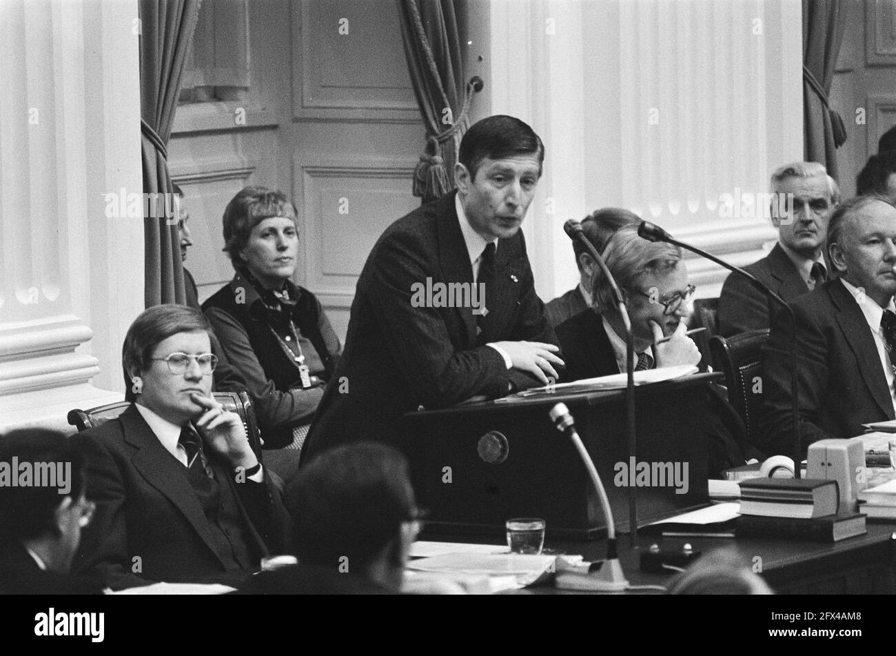 Government statement debates Black and White Stock Photos & Images - Alamy