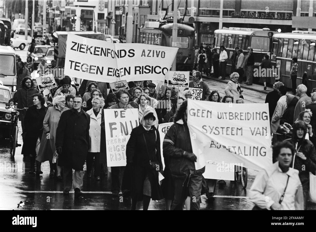 Ziekenfonds azivo tegen eigen risico hi-res stock photography and ...