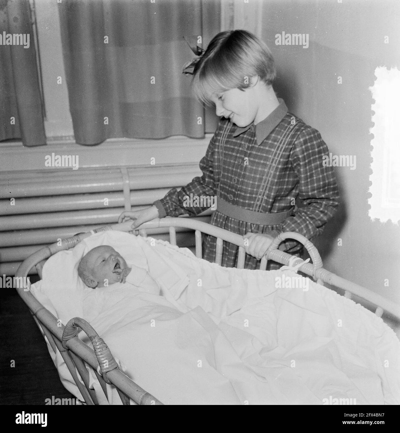 Vintage children crying Black and White Stock Photos & Images - Alamy