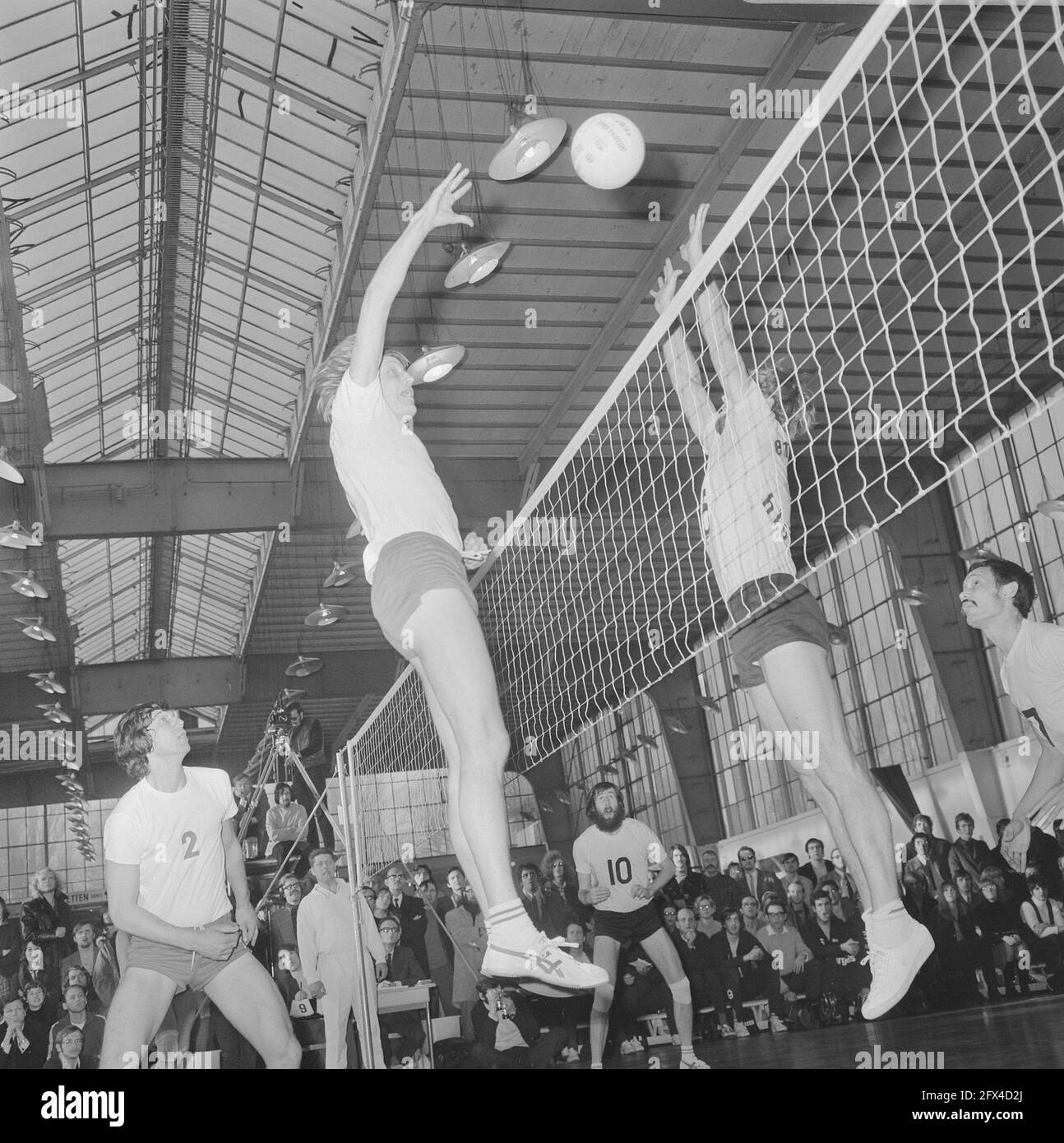 Volleybal history hi-res stock photography and images - Alamy