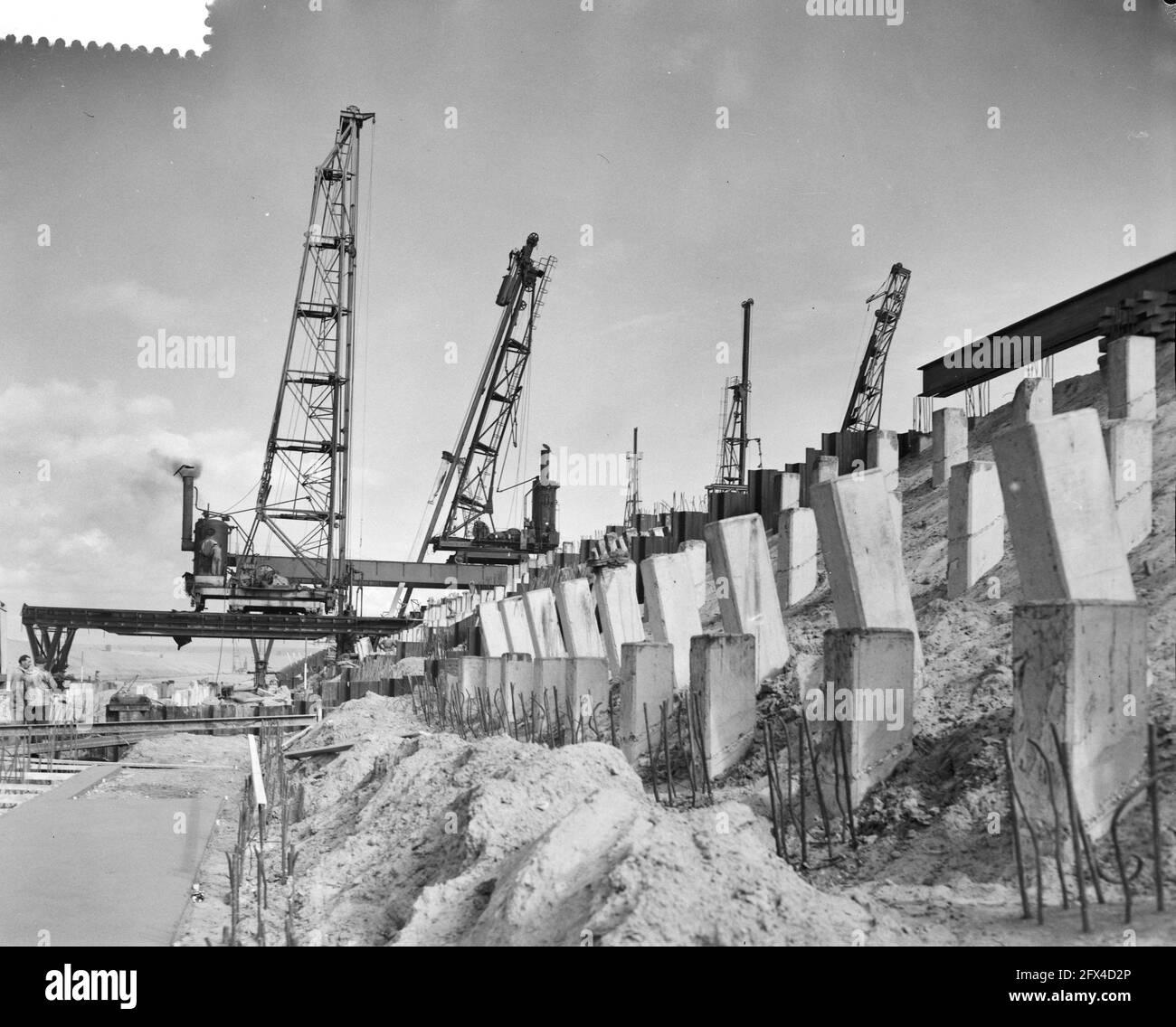 Delta plan construction sluices hi-res stock photography and images - Alamy