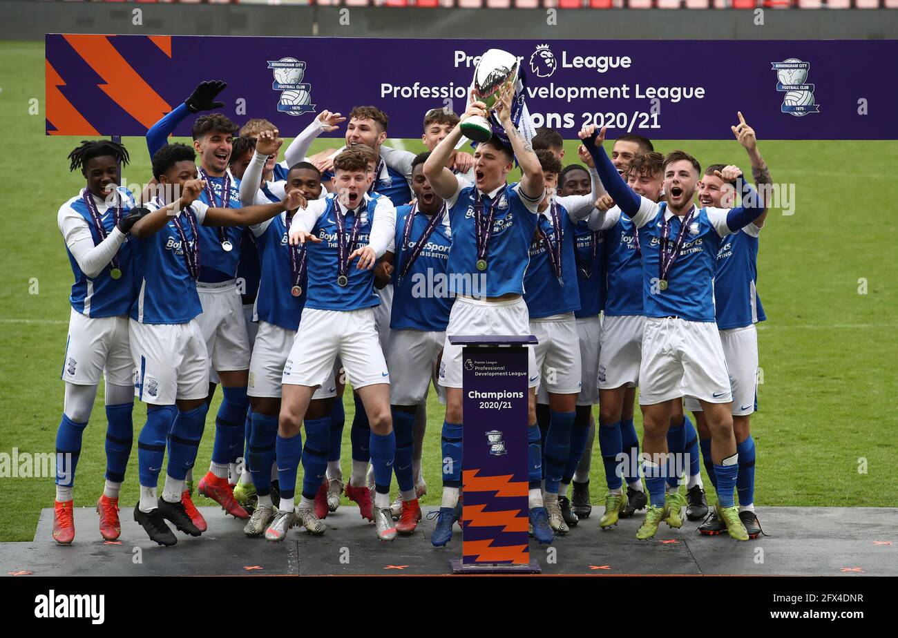 Lift trophy hi-res stock photography and images - Alamy