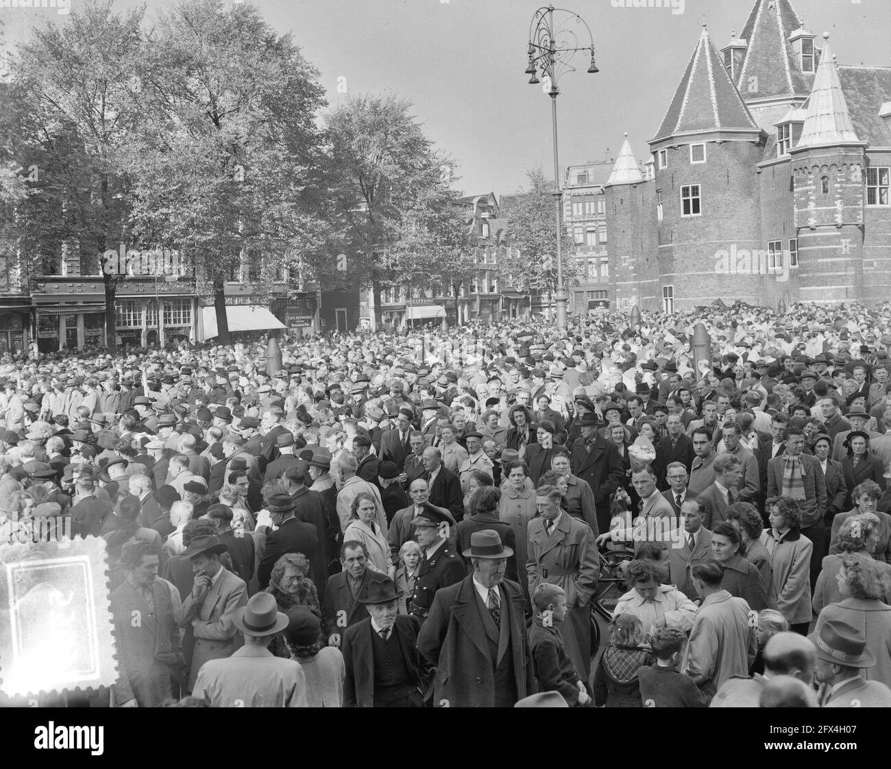 12 october 1952 Black and White Stock Photos & Images - Alamy