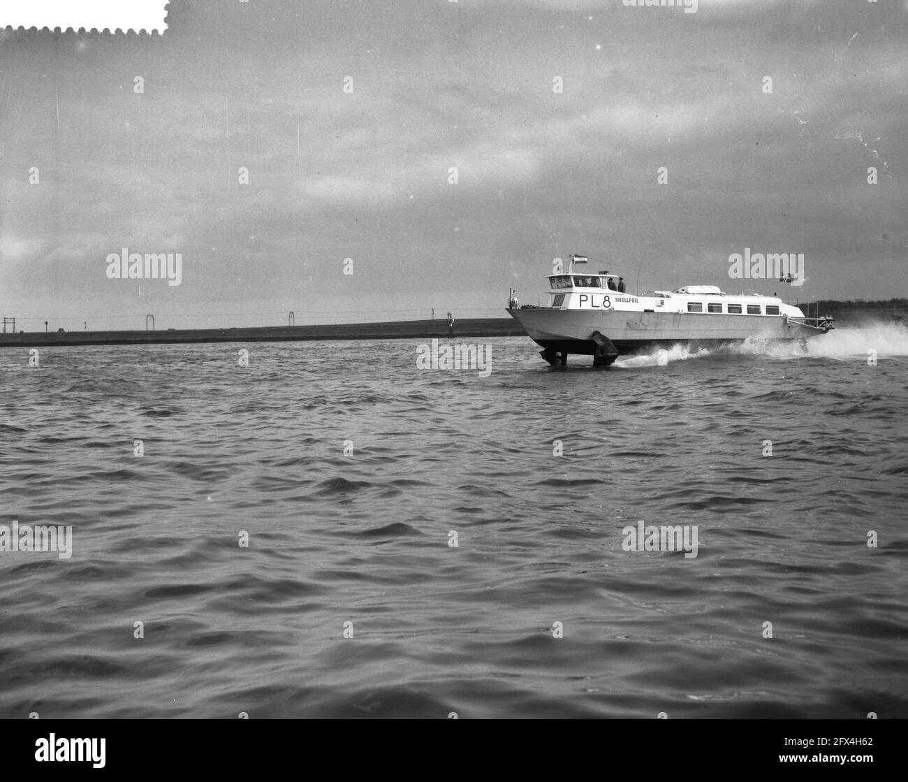 Demonstration with hydrofoil boats on the New Waterway by the U.S. Navy ...