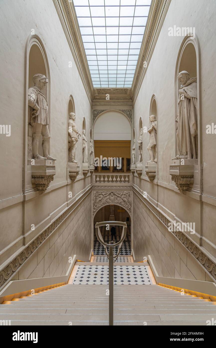 Versailles, France - 19 05 2021: Castle of Versailles. Stone corridor ...