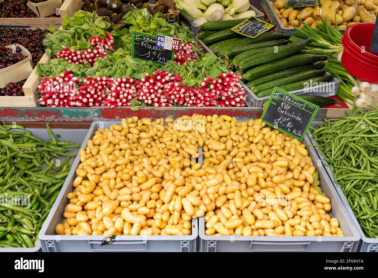 Ware potatoes hi-res stock photography and images - Alamy
