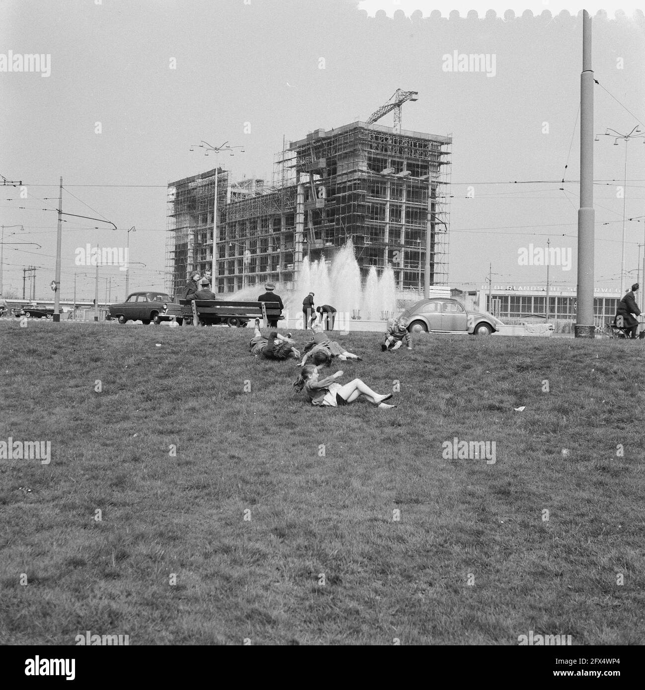 Exterior shell tanker building hi-res stock photography and images - Alamy