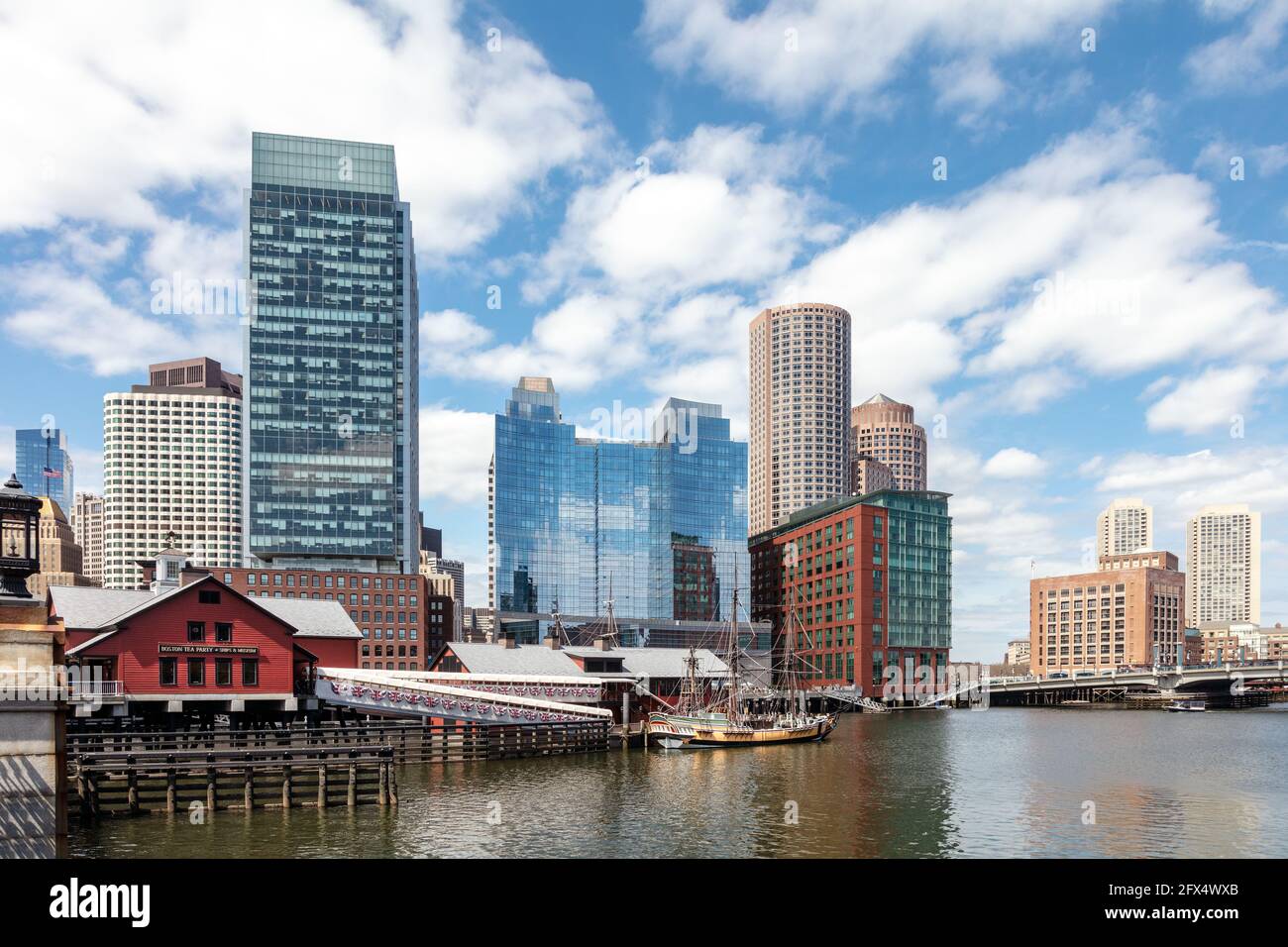Boston Tea Party Ships & Floating Museum, Fort Point Channel, Boston MA ...