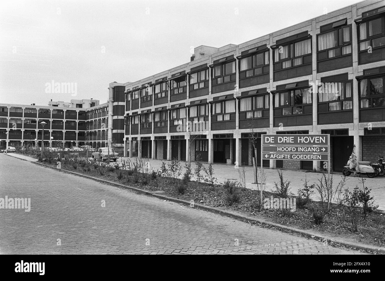 1975 architecture hi-res stock photography and images - Alamy