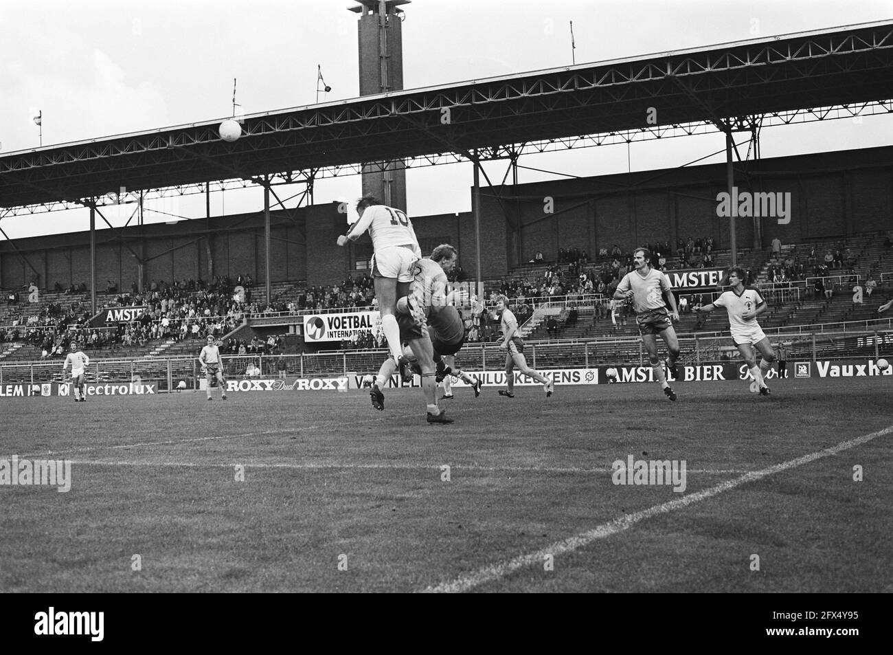 Fc amsterdam vs fortuna 1 1 hi-res stock photography and images - Alamy
