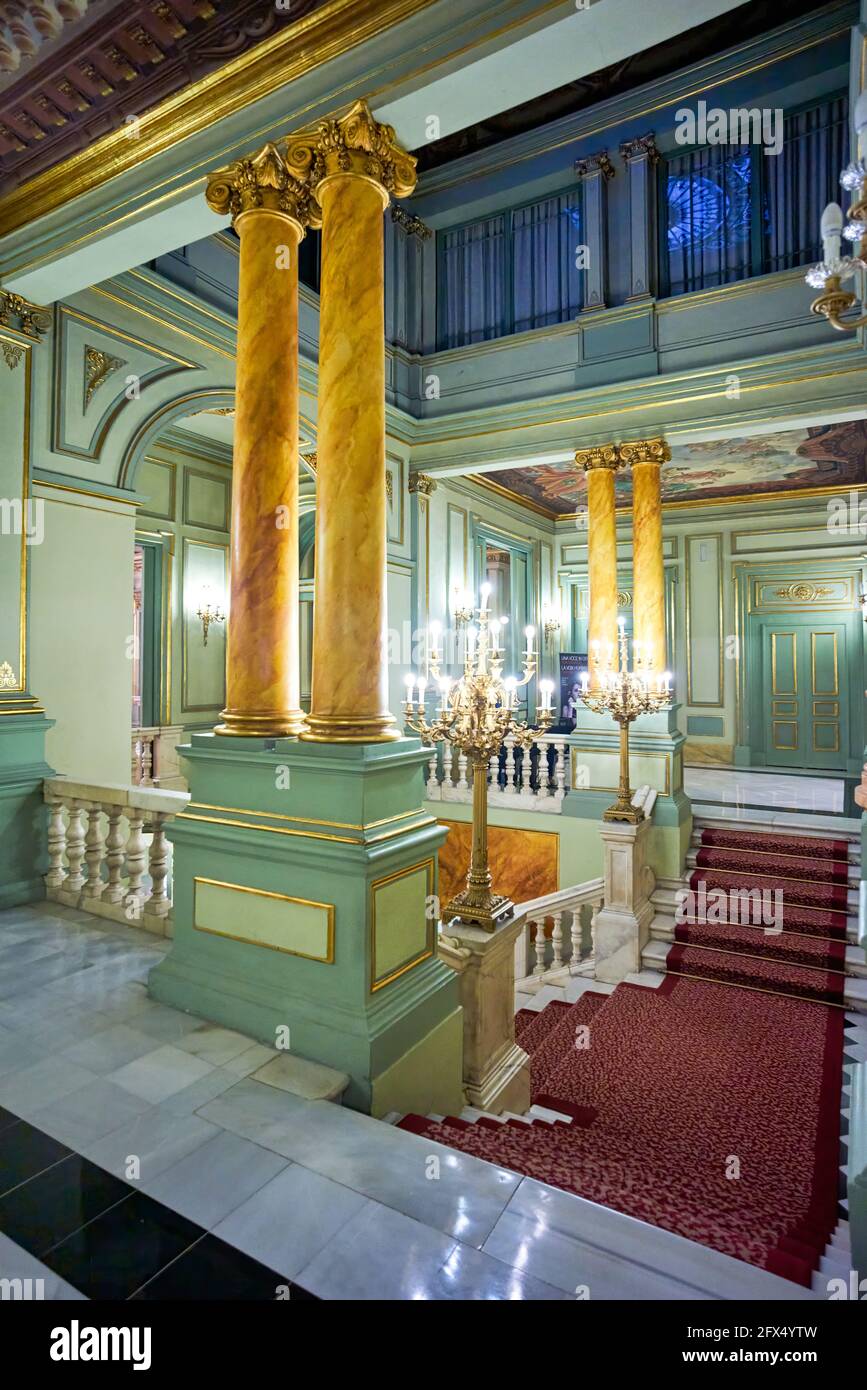 Interior wood opera house hi-res stock photography and images - Alamy