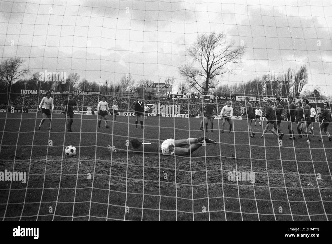 Hague vs feyenoord 1 2 hi-res stock photography and images - Alamy