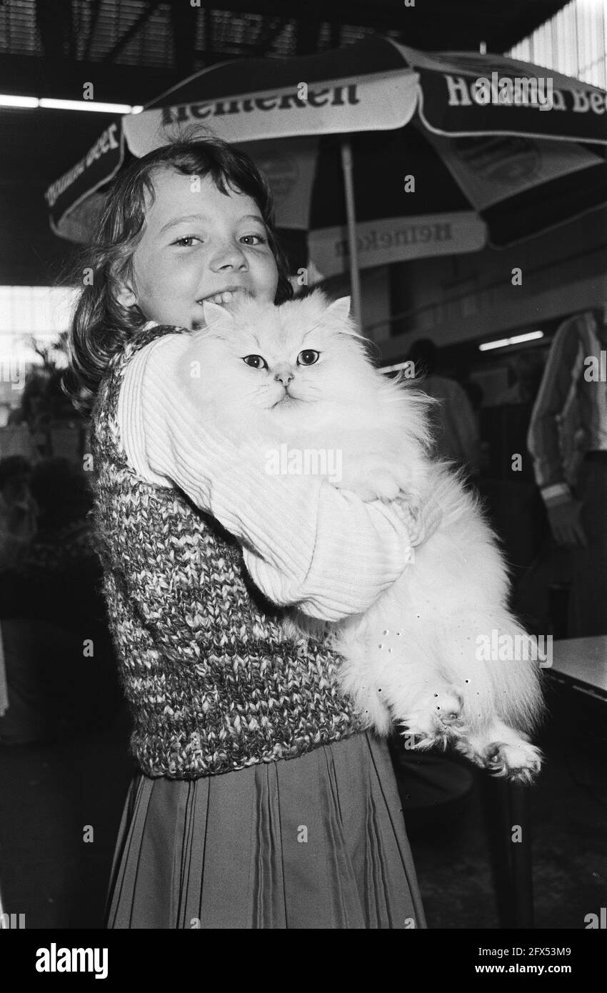 Felikat78 at the RAI in Amsterdam; 9-year-old Daphne with chinchilla ...
