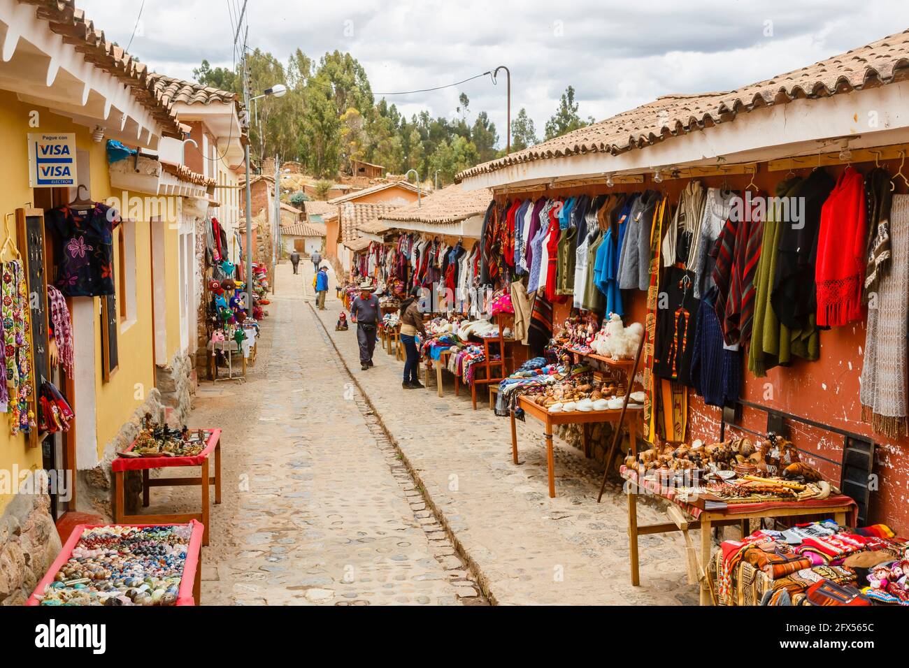 Street scene with tourist souvenir shops in Chinchero, a small Andean ...