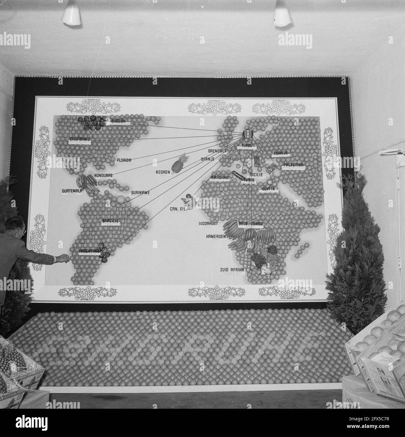 20th century world map Black and White Stock Photos & Images - Alamy