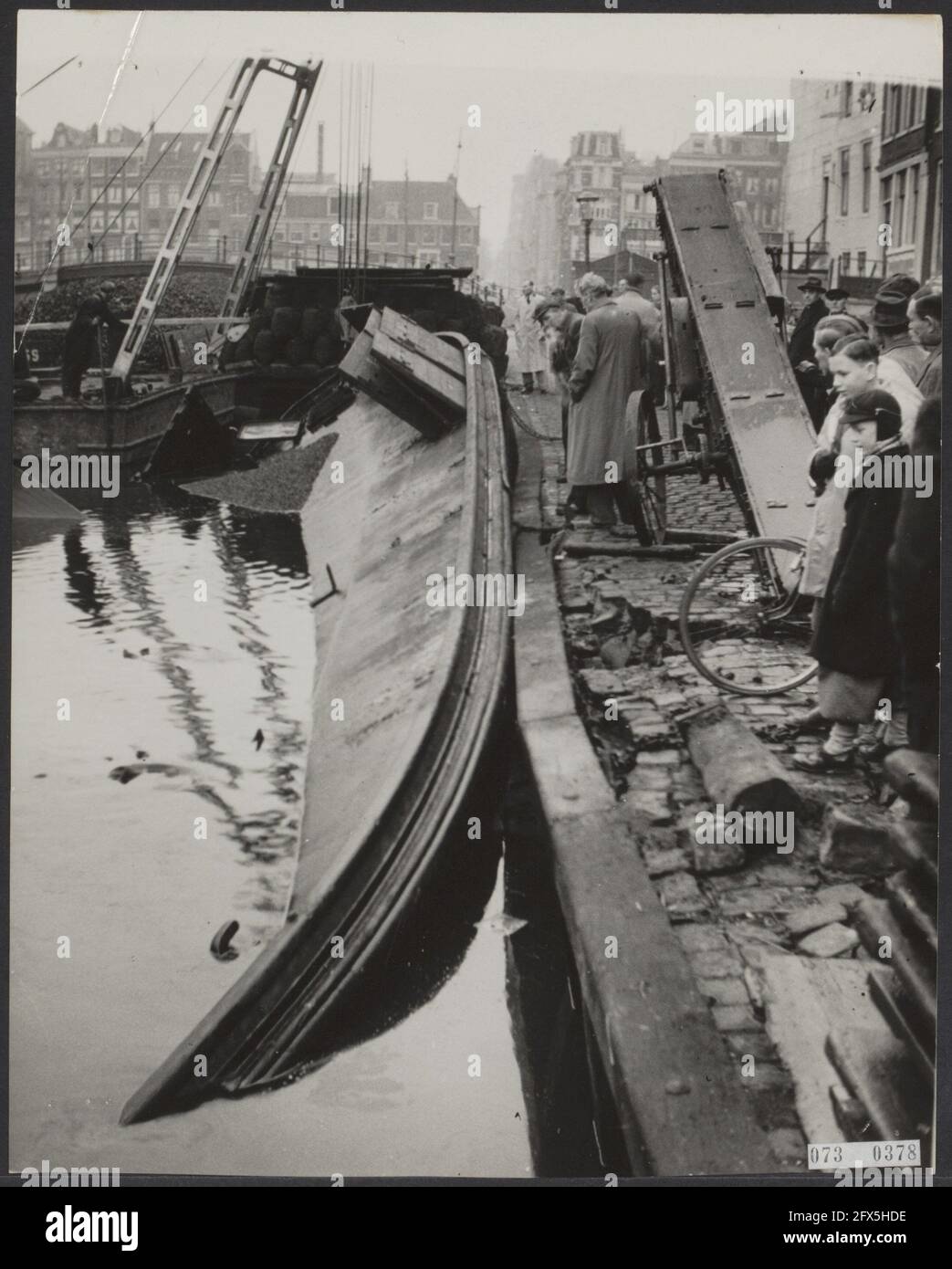 Capsized deck barge hi-res stock photography and images - Alamy