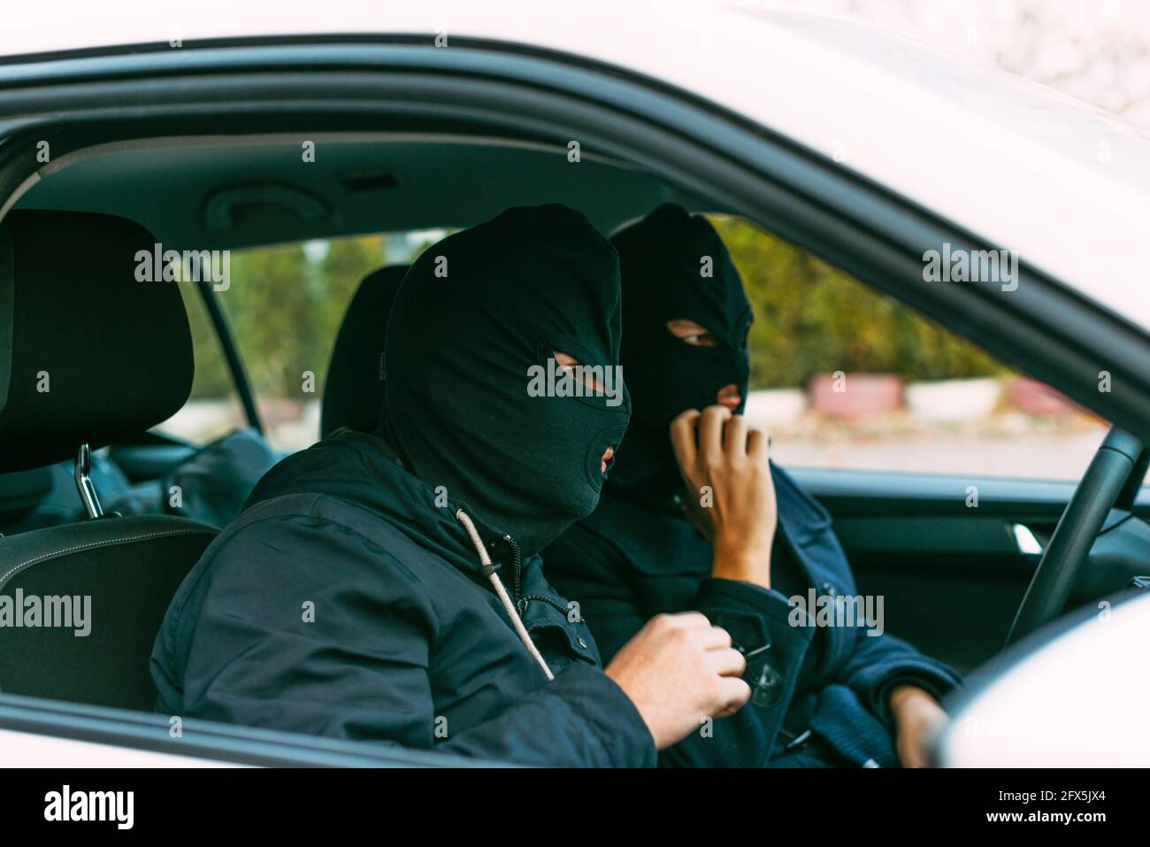 Criminals and gangsters hi-res stock photography and images - Alamy