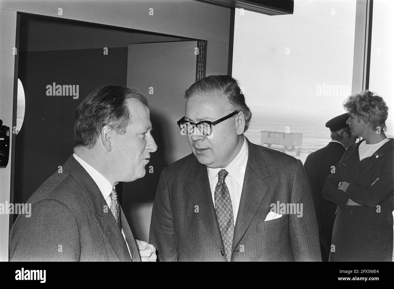 English eec negotiator hi-res stock photography and images - Alamy