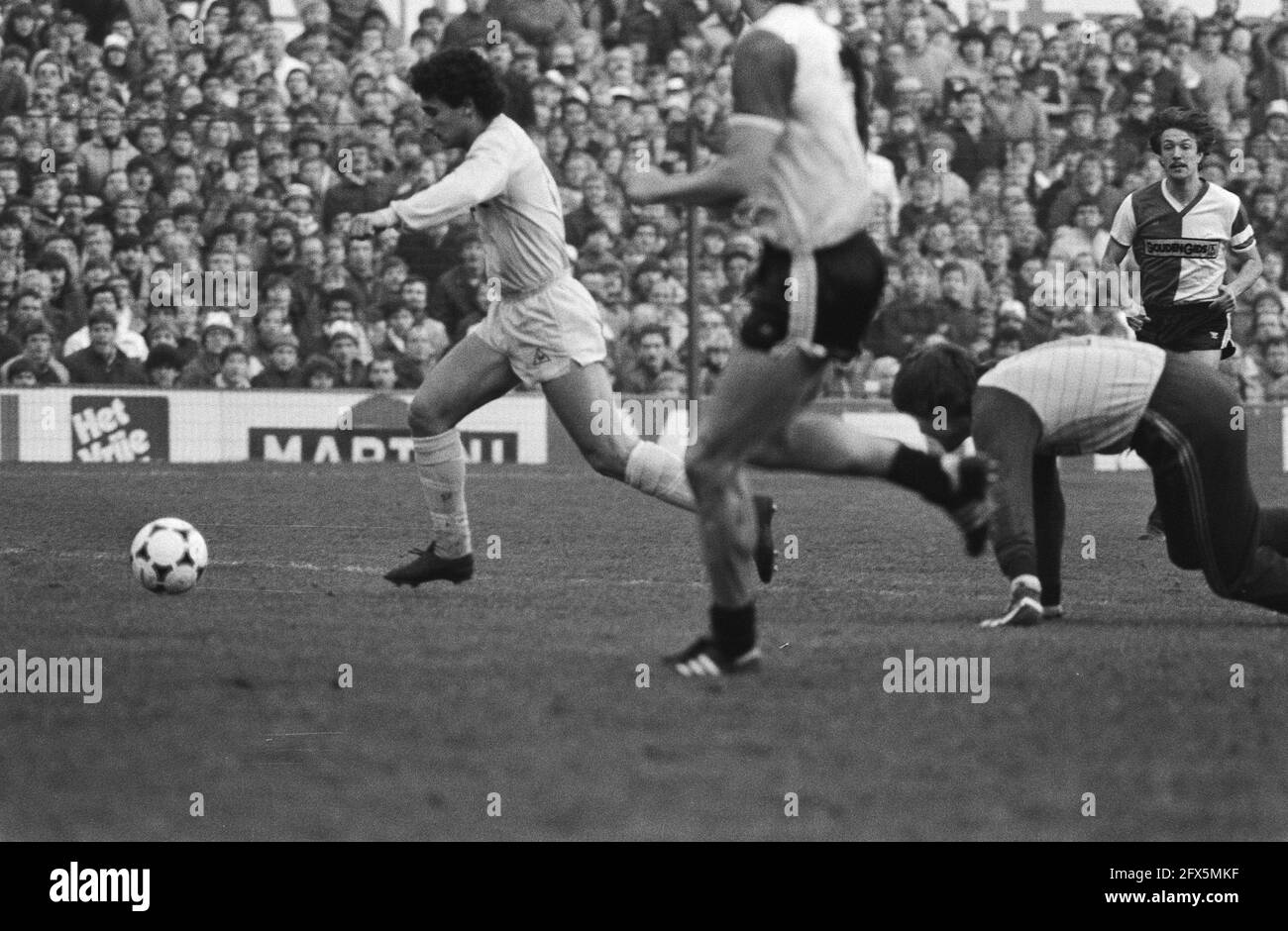 Gerald vanenburg scores 1 hi-res stock photography and images - Alamy