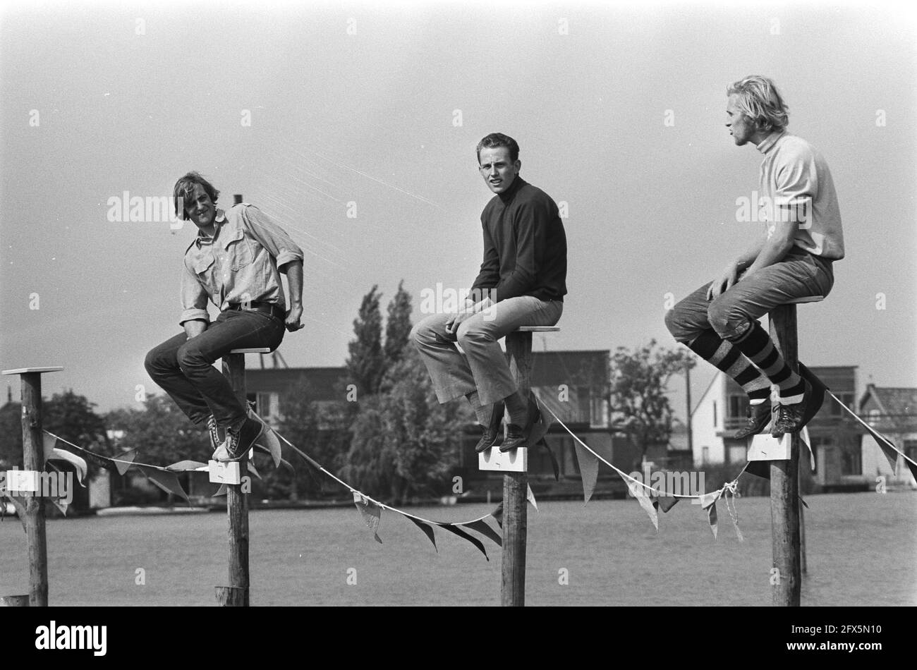 World pole sitting championships hi-res stock photography and images ...