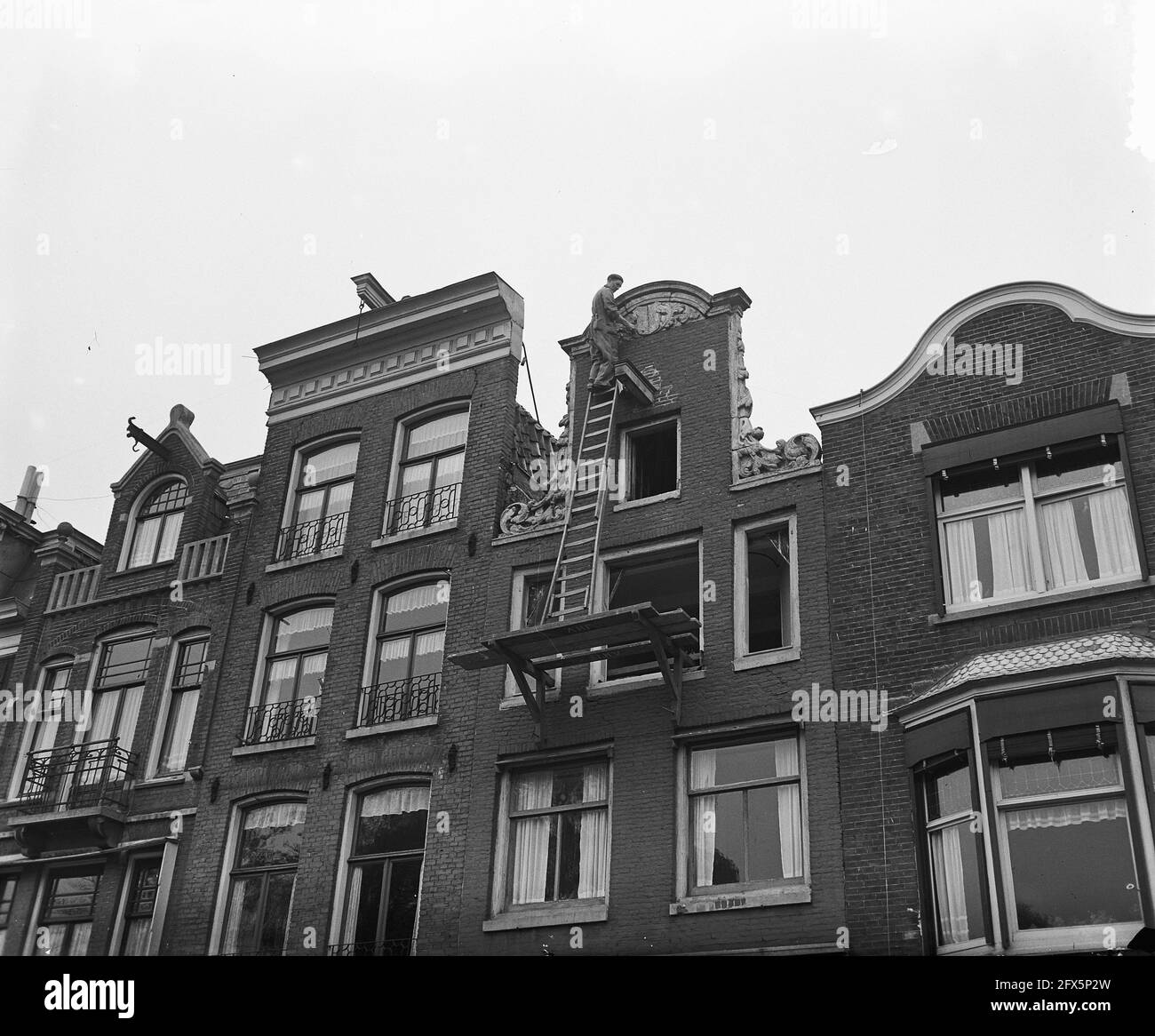 Gable frieze Black and White Stock Photos & Images - Alamy